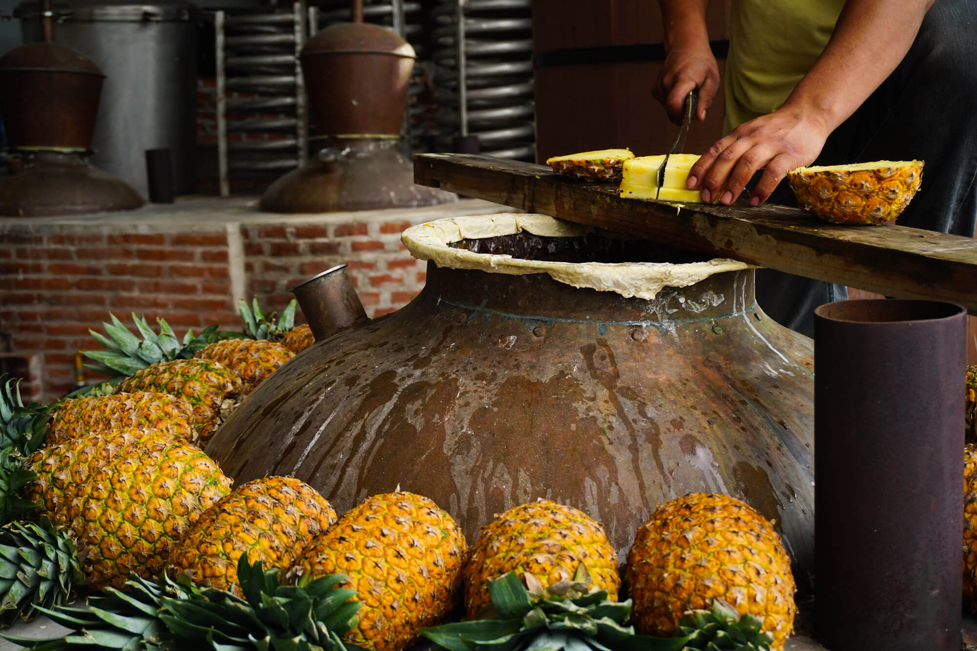 DISTILLED WITH PINEAPPLE – GUERRA MEZCAL